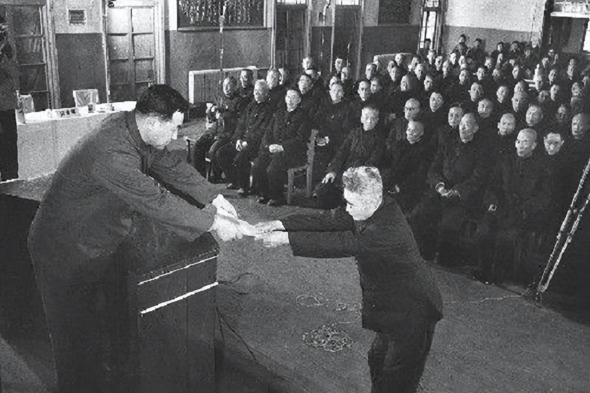 Wen Qiang went to the United States to play in his later years, and his ...