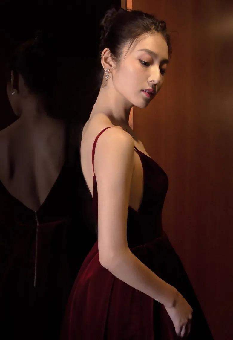 Beautiful actress Ma Xinrui - iNEWS