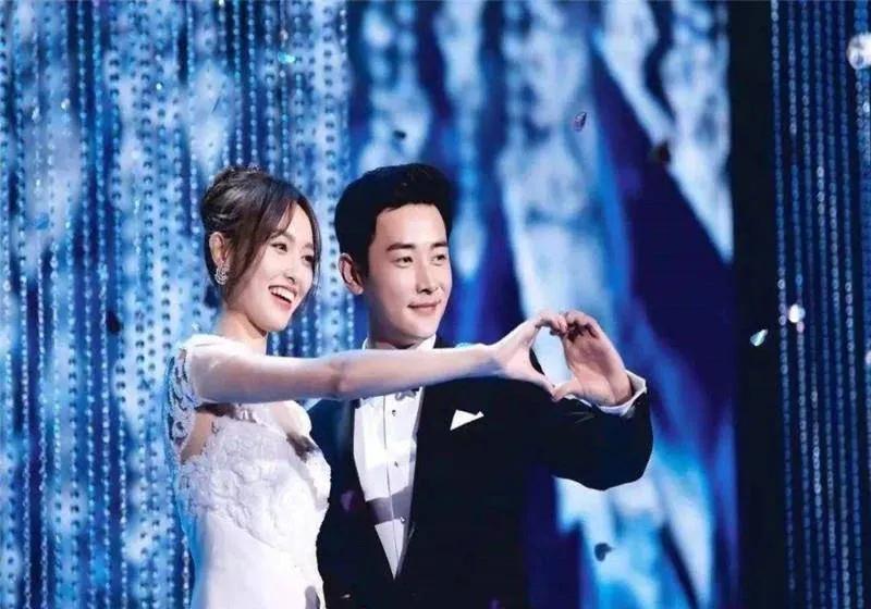 The second anniversary of Tang Yan Luo Jin's romantic date, happy and sweet, really enviable ...
