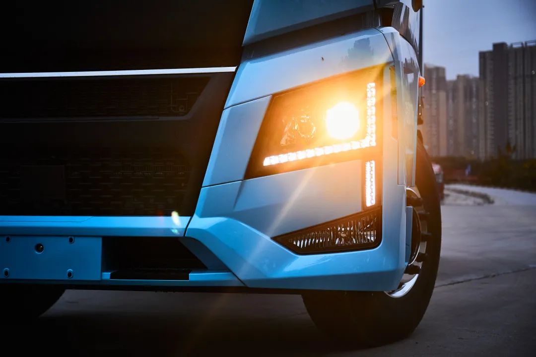 Bring green, intelligence and comfort into every electric heavy truck ...