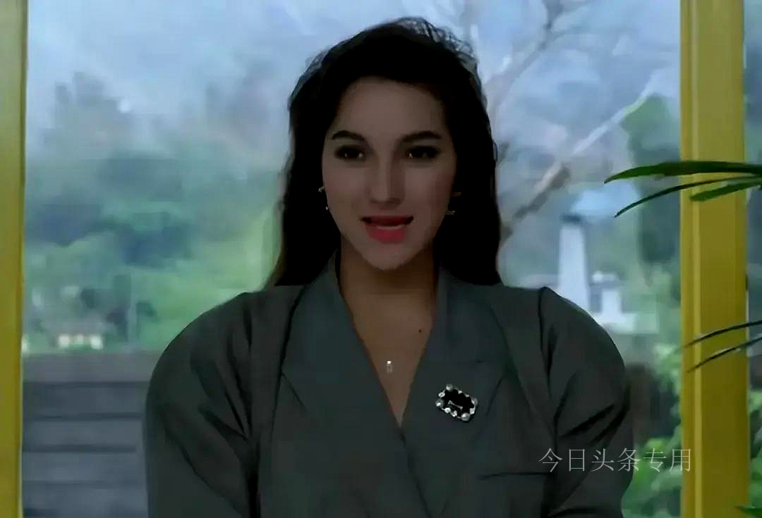 Hong Kong mixed-race actress Tong Ling, who has devoted herself to art ...