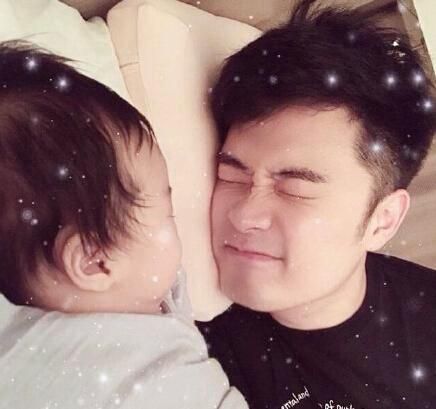 Chen He teaches his children to read at home but sings the solitary ...