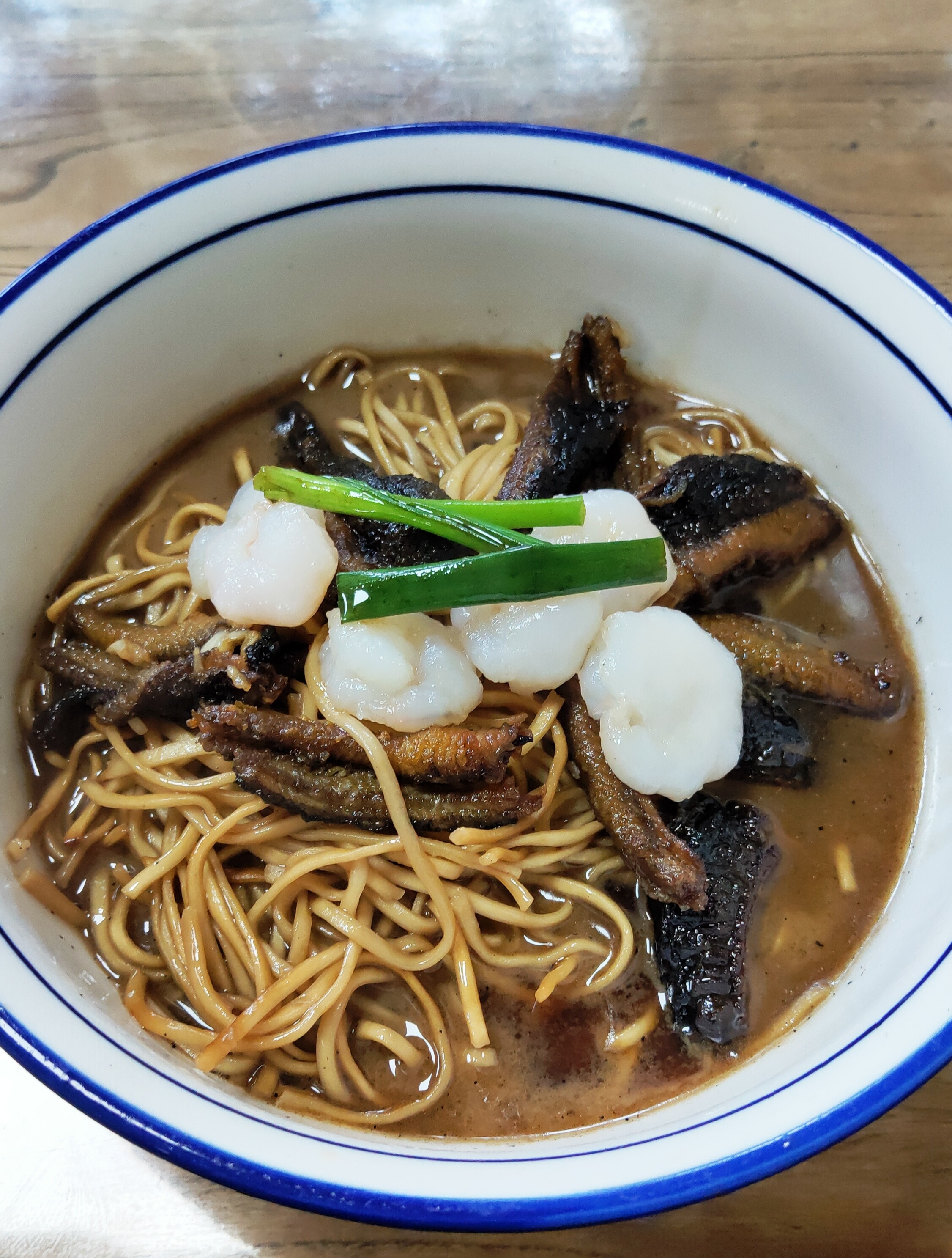 Does Hangzhou have particularly delicious fried eel noodles? - iNEWS