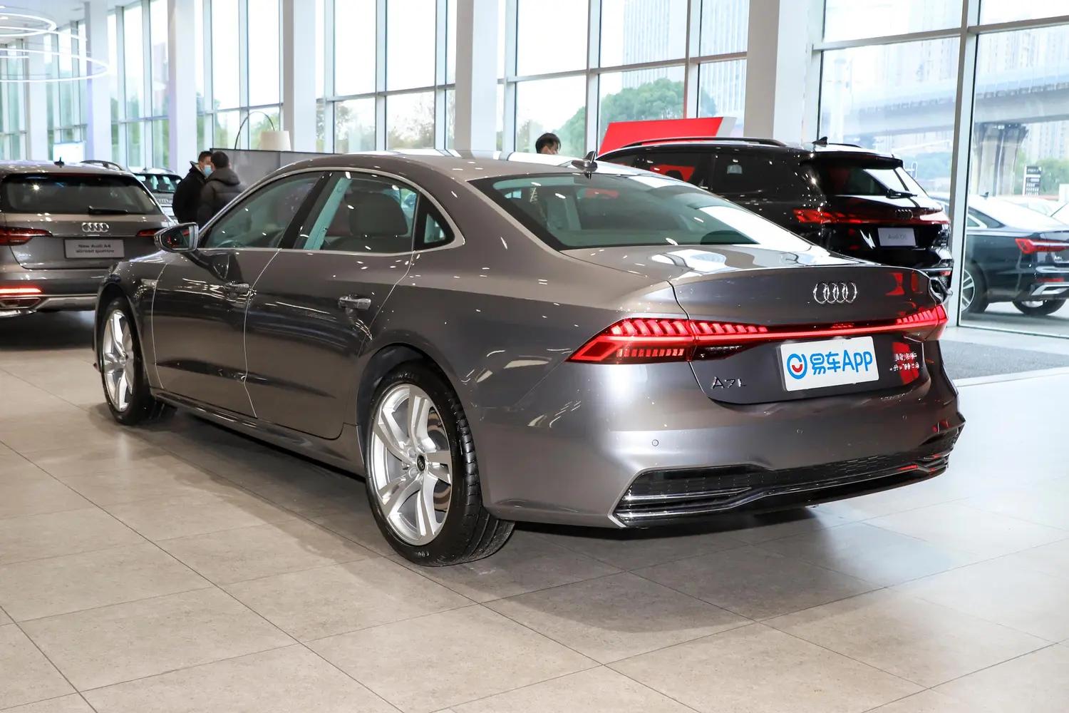 Audi A7L 45 TFSI S-line dream future version: a new benchmark for ...