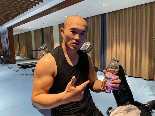 The 37-year-old monk Yilong's current situation: his net worth is over ...