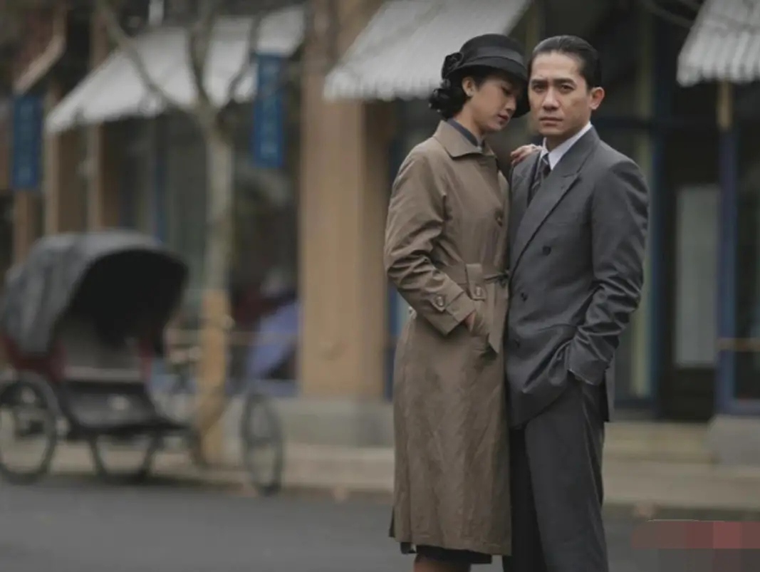 Tang Wei admits that he and Tony Leung are real, he is very ...