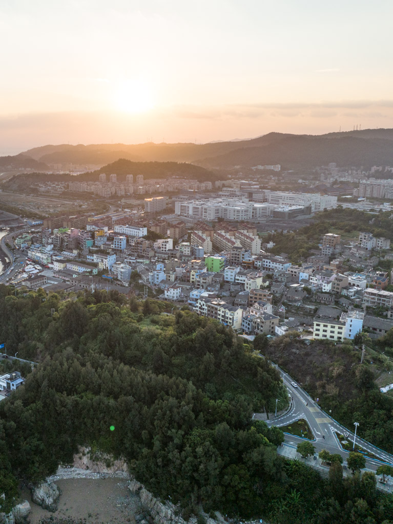 Watching the super beautiful sunset in Dongtou, feeling the life of a ...