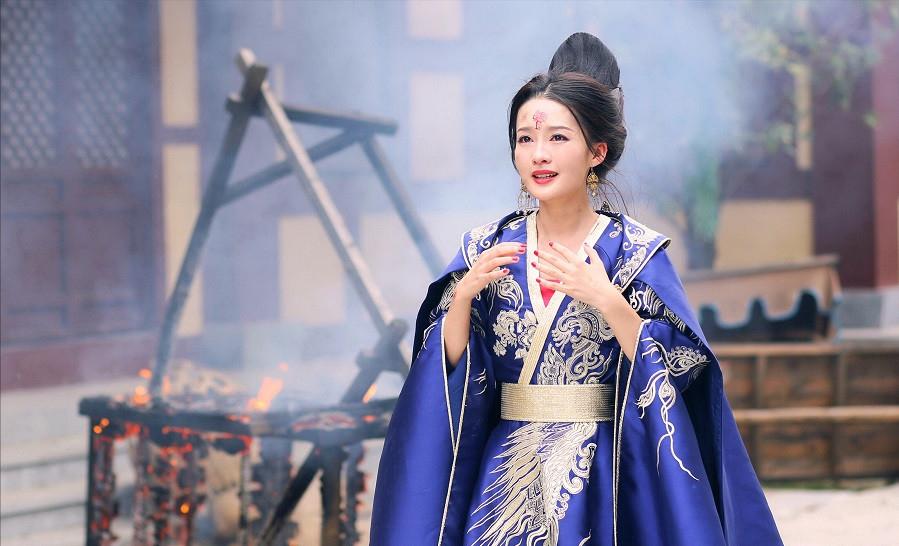 3 impressive characters, cannibalism, being let down by the wheel - iMedia