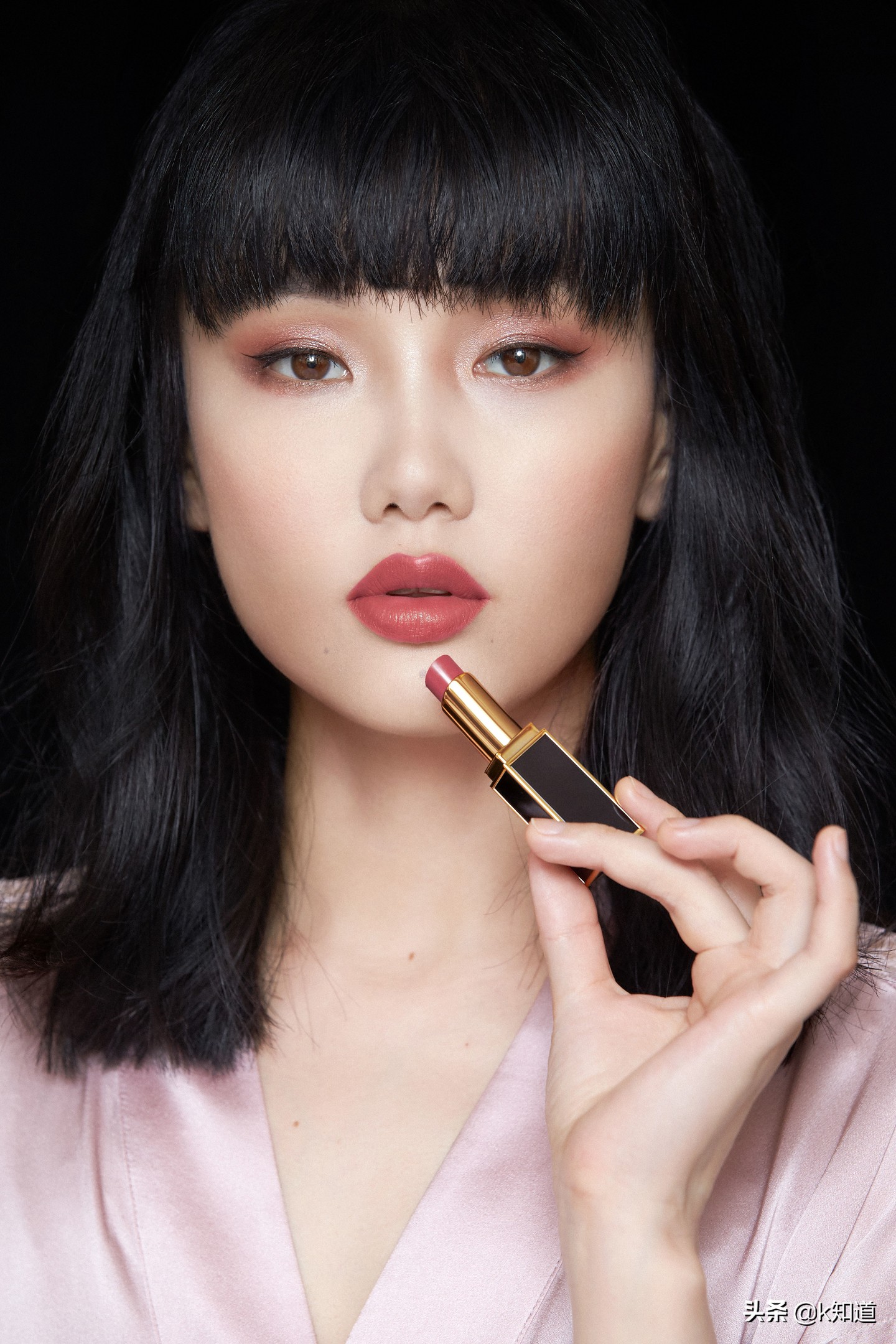 The 35-year-old Huang Ling was criticized for being "pretentious" and ...