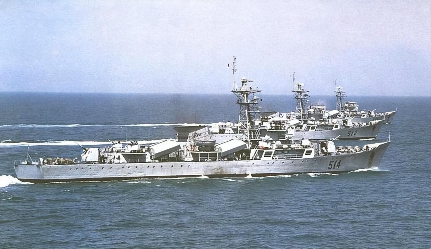 History of Chinese Weapons - Type 053H Frigate 515 Xiamen - iMedia