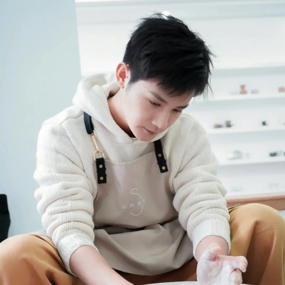 Entertainment gossip: Zhang Songwen, Li Yitong, Gao Ye, Liu Haocun, Fu Xinbo - iNEWS