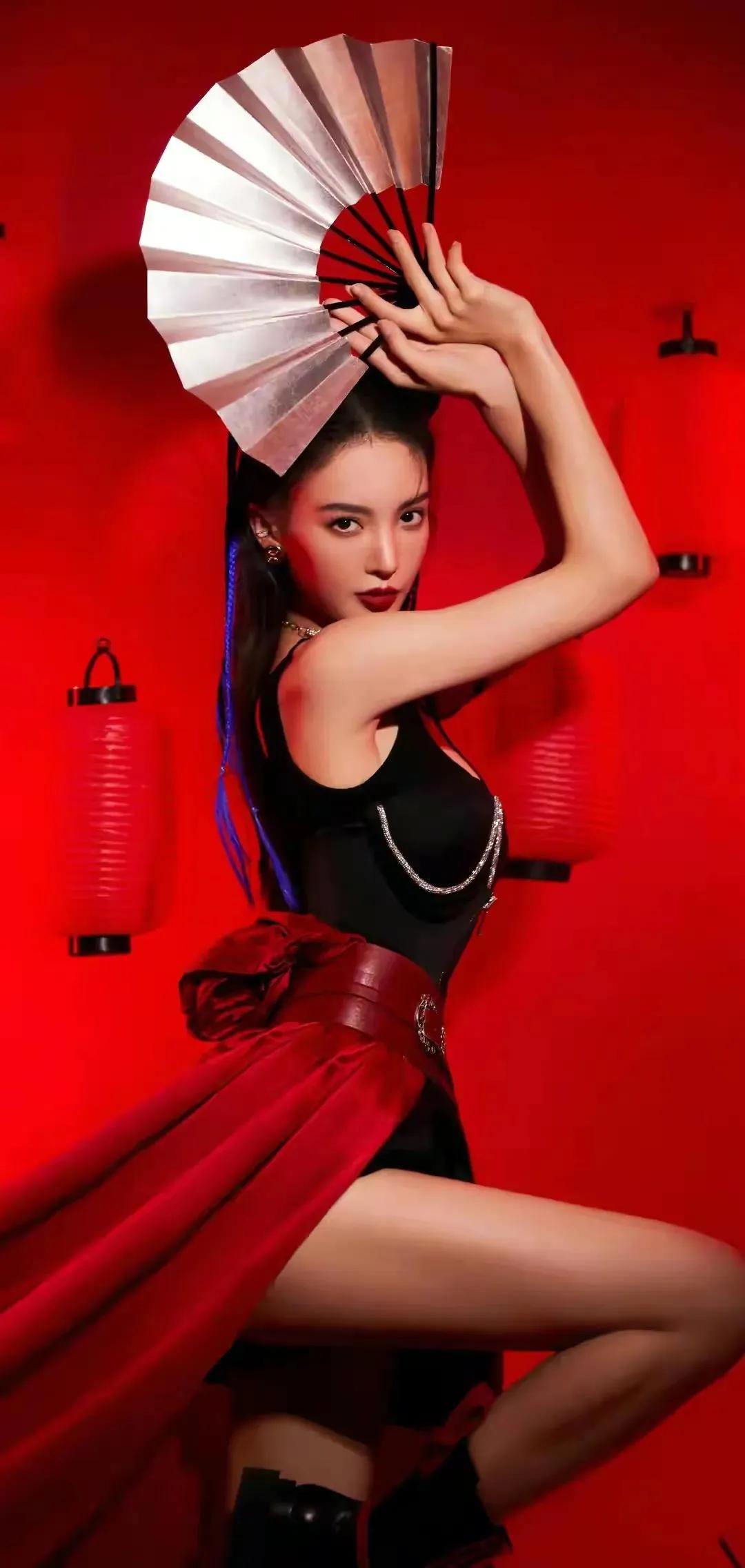 Beautiful and charming Jin Chen stunning photo - iNEWS