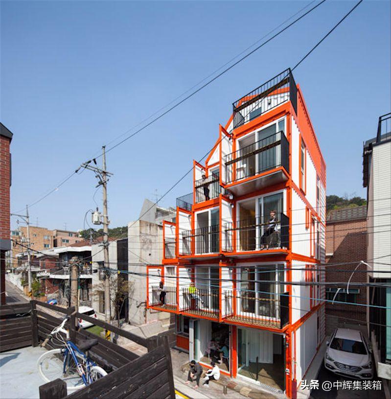 The tailor-made structure of the container also has an independent ...