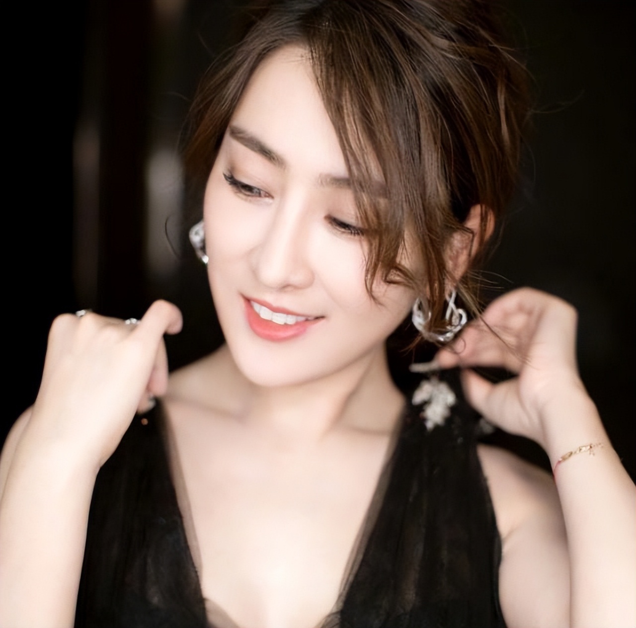 Actress Ma Su, who plays a lot of fun, competes with Ma Rong and is ...