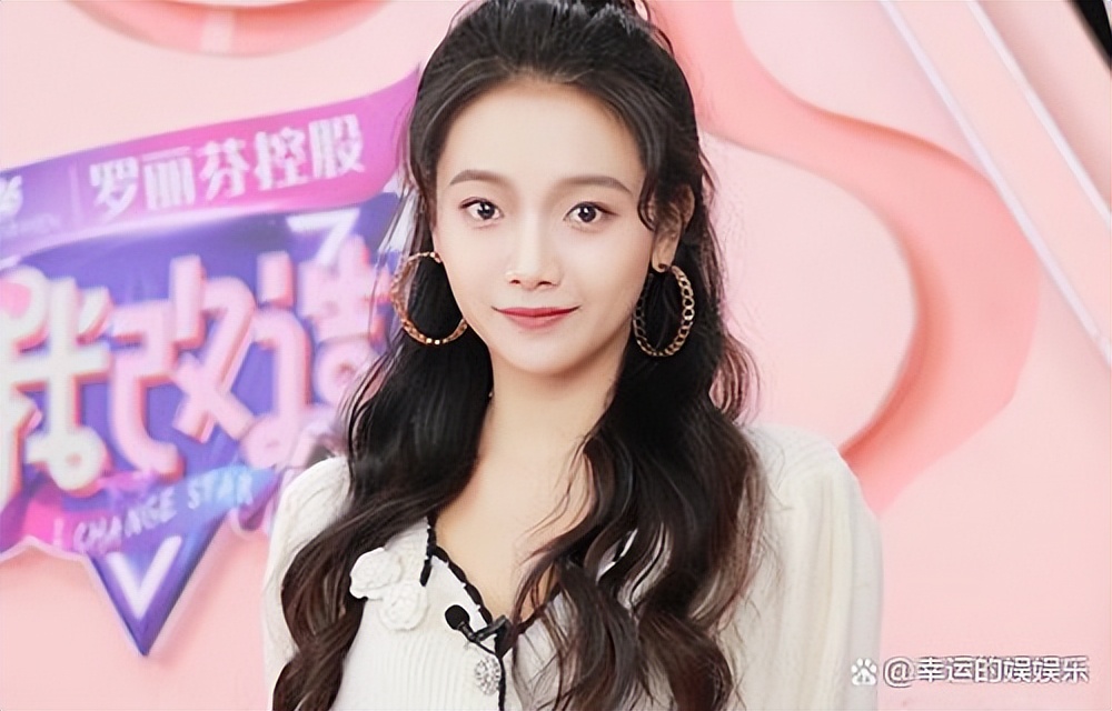 The heroine of "The Only Girl Has Not Seen": The second generation of post-95 star Wen Moyan's ...