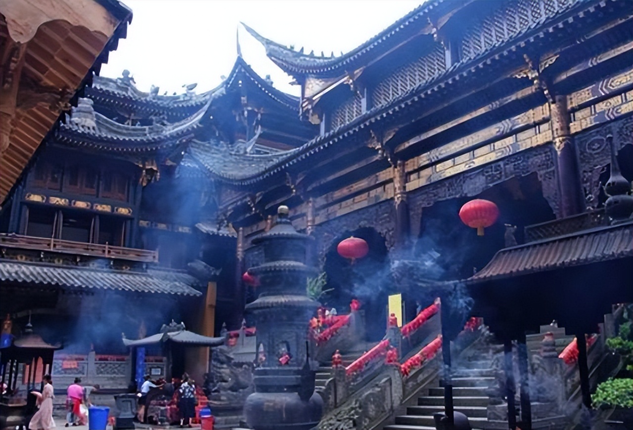 This temple cost 120 million to rebuild, but there is no admission fee ...