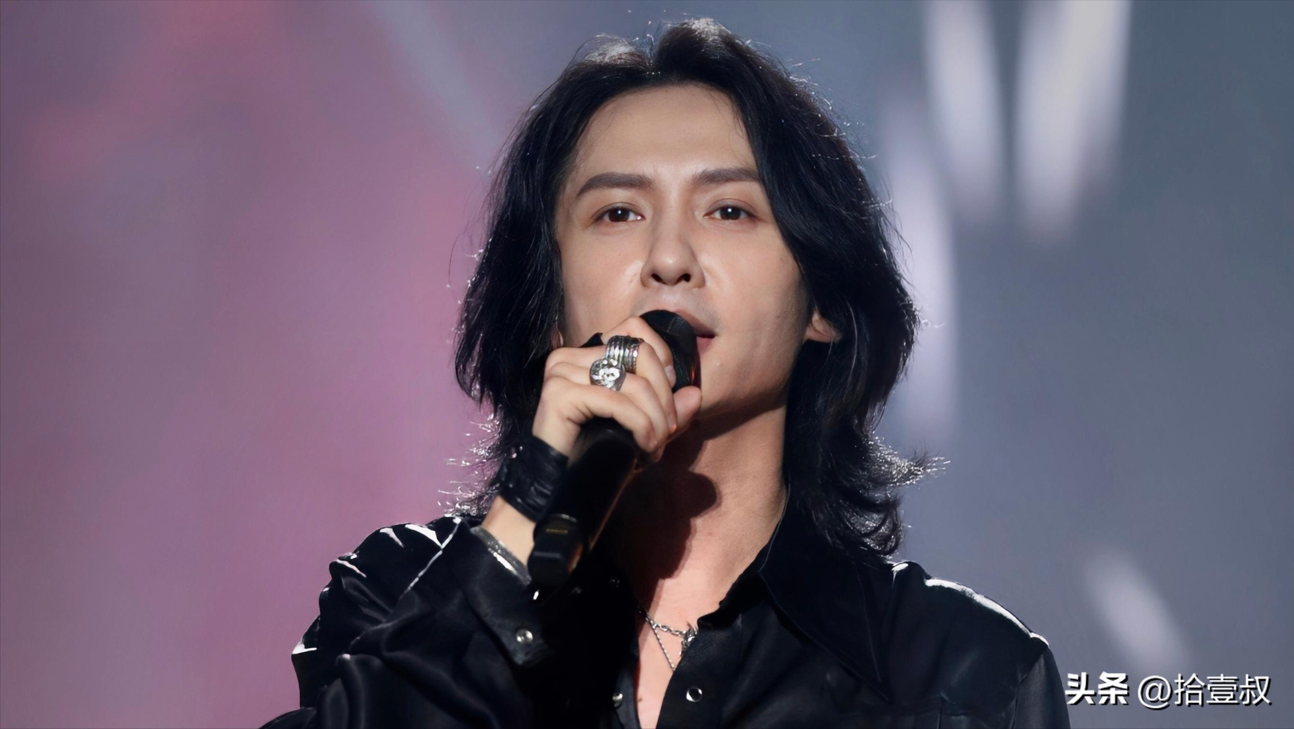 The 10th lead singer Zhang Qi left the team, after Ding Wu, Dou Wei and ...