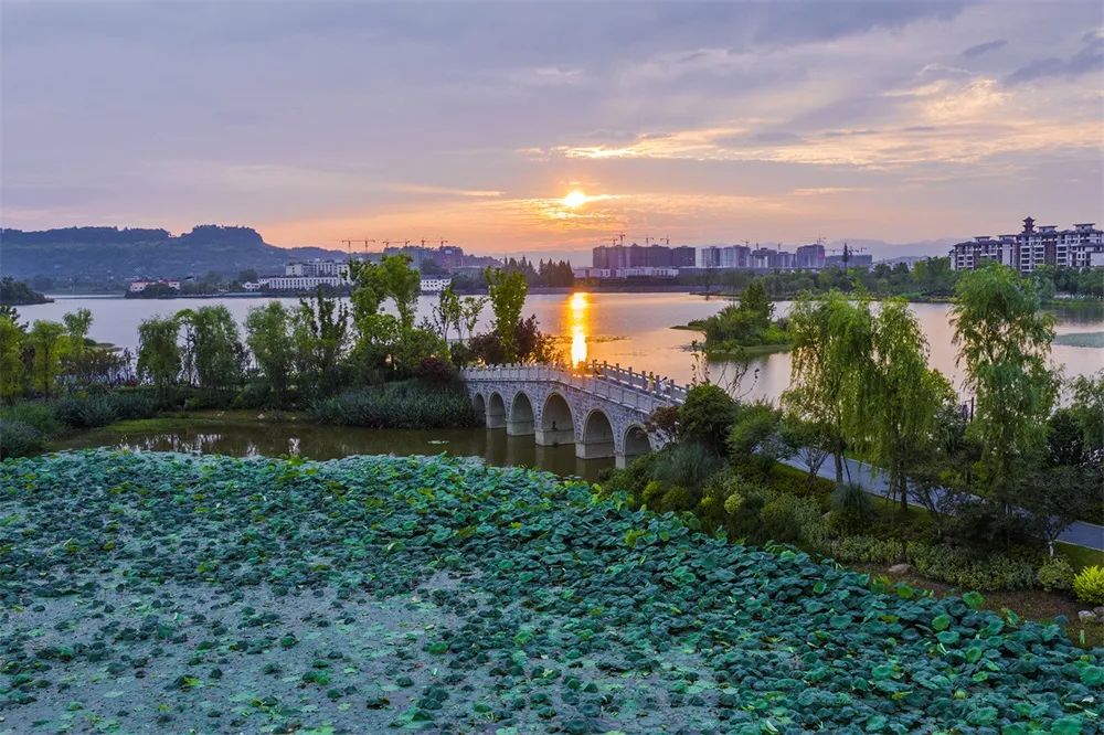 Shuanggui Lake in Chongqing: Appreciate the ecological scenery and ...