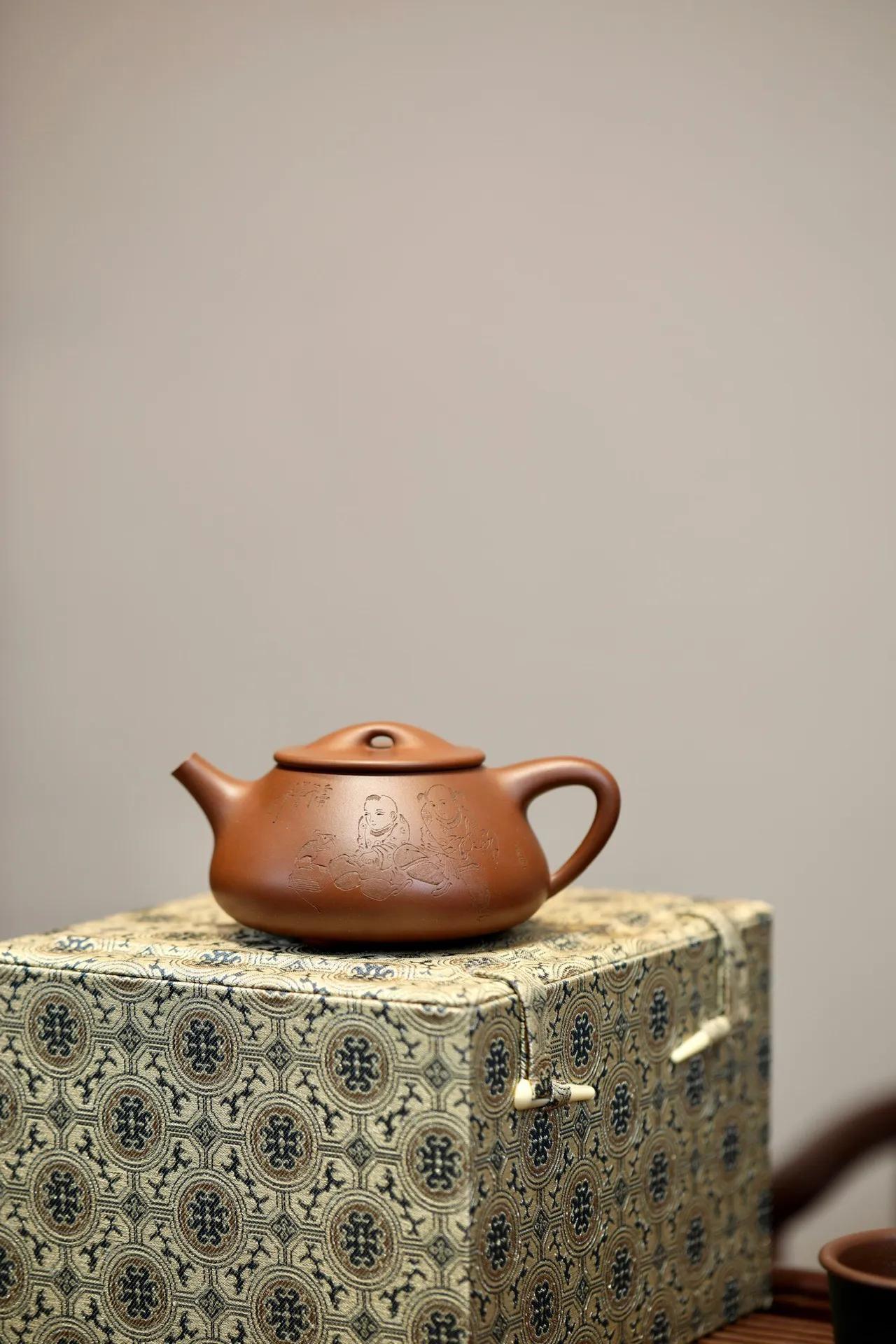 Purple clay, bottom groove clear, vermillion clay pot - iNEWS