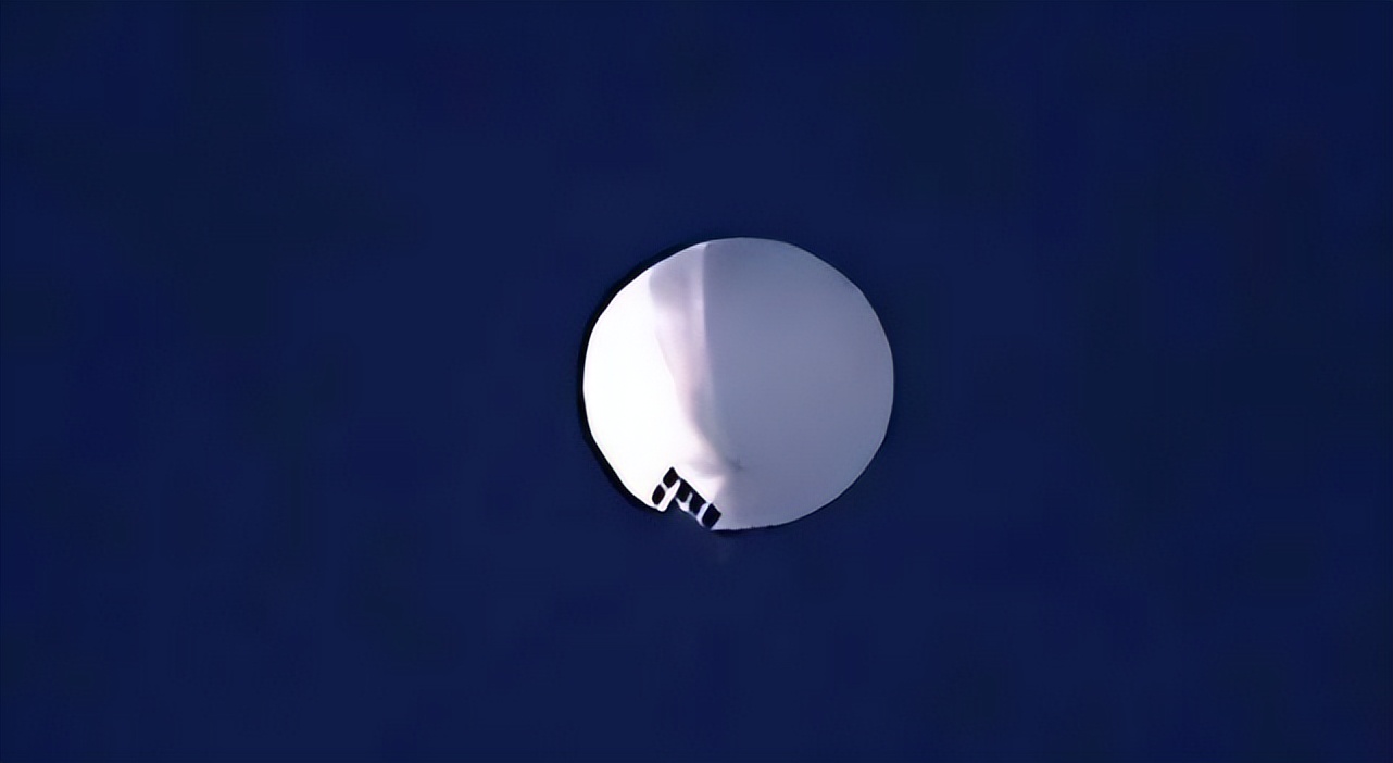 Chen Hongbin: The story behind the wandering balloons! - iNEWS