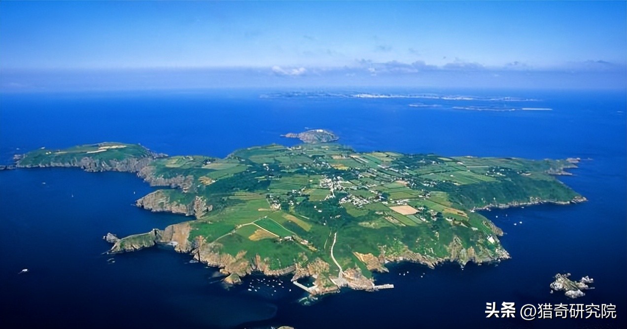 How did the rise of Japan's Honshu Island in the 3rd century AD affect ...