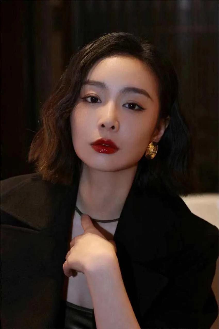 The Knockout: It's hot, and Chen Shuting is also hot. I was fascinated ...