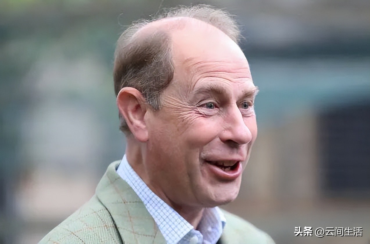 Ten men and nine bald? All men in the British royal family are bald ...