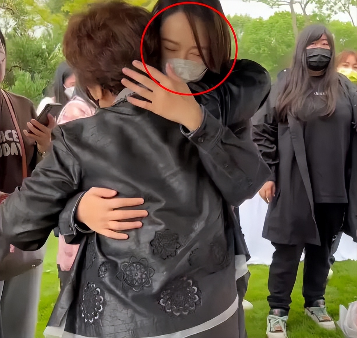 Chen Qiaoen mourned Qiao Renliang for 6 consecutive years, and brought ...