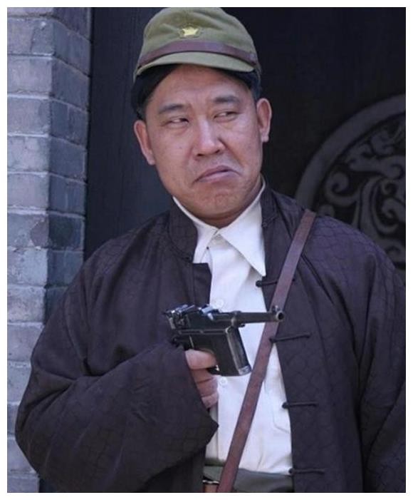 Du Xudong is at the division level, and Li Shuangjiang is at the army ...