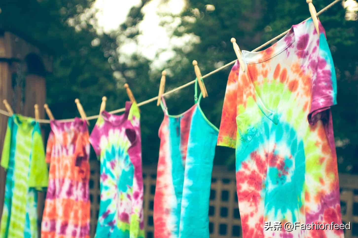 How to dye clothes with food coloring? (step by step guide) - iMedia