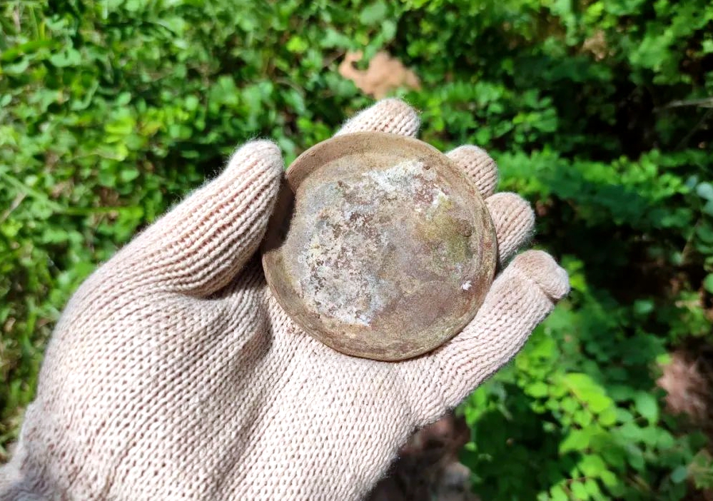 The base of the Japanese army's projectile and the Russian army's shell ...