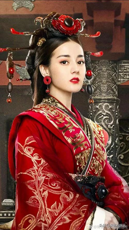 Di Lieba's "Qin Shi Li Ren Mingyuexin" beautiful ancient costume - iNEWS