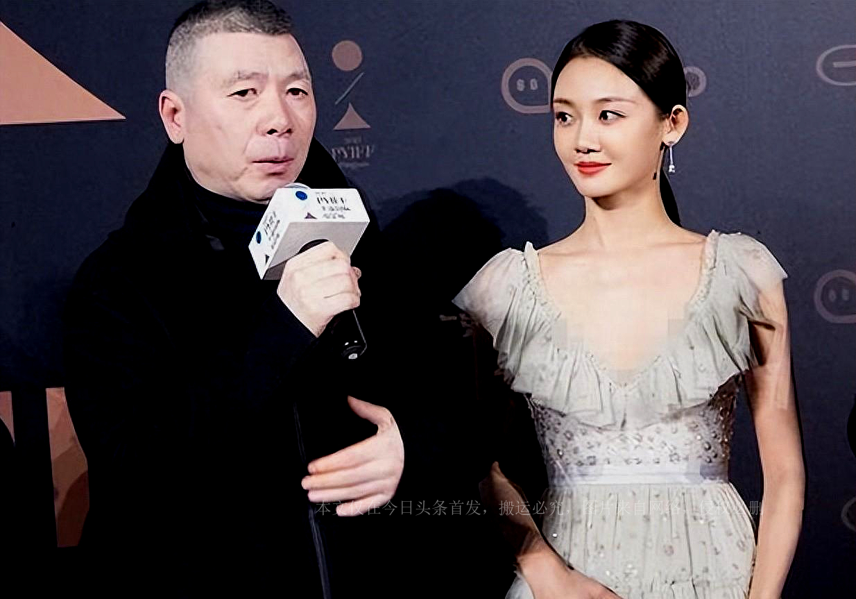 The director took the lead in isolation. Feng Xiaogang bluntly said: She can't become popular ...