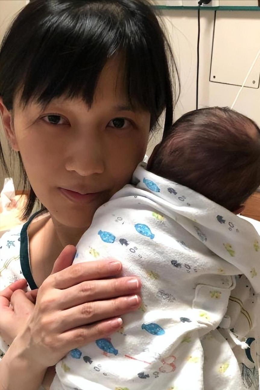 From not letting children watch movies to playing games with them, Papi ...