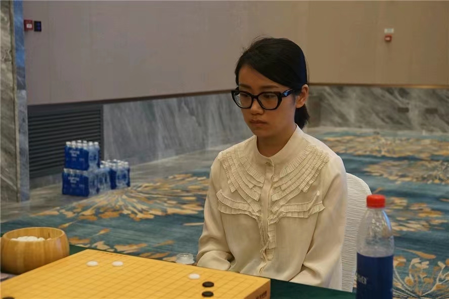 8 crowns lost to female players! In the first round of Go Dream Lily ...