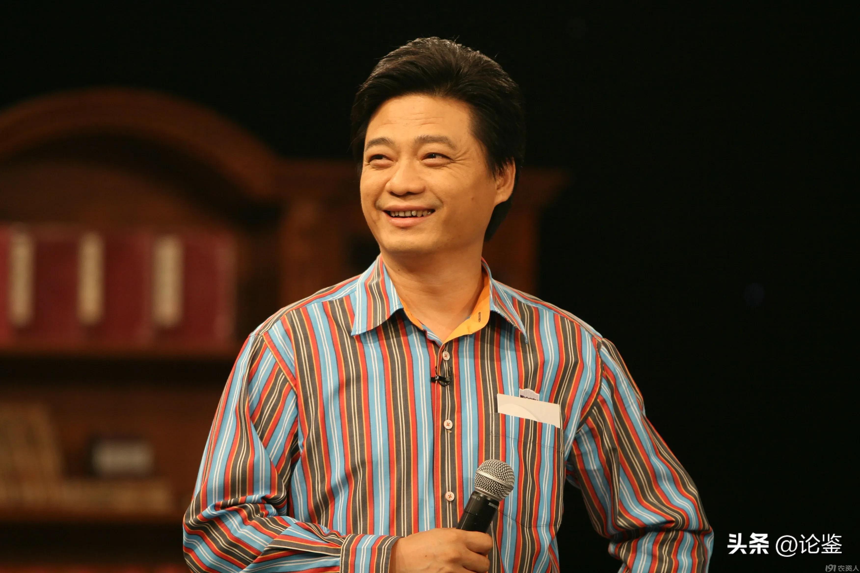 Xiao Cui was ridiculed for selling calligraphy and painting at a street ...