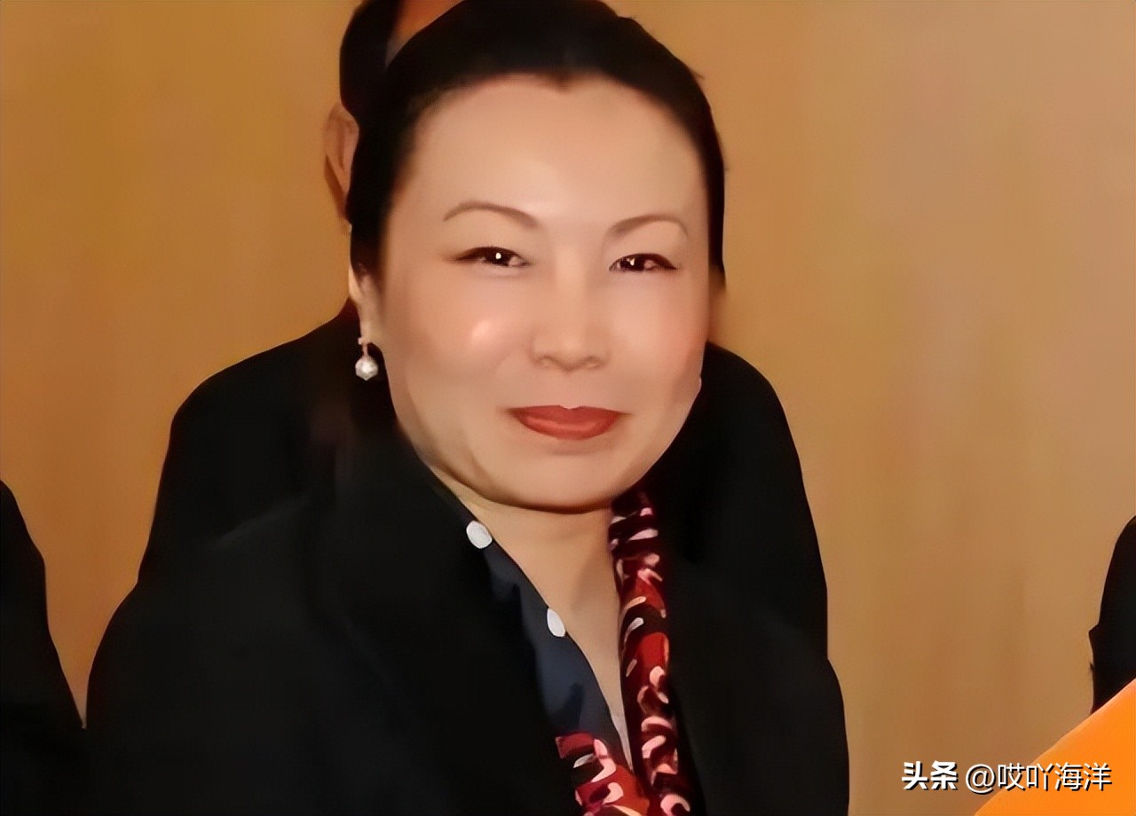 Beauty, Power and Greed: How Luo Min used his body to conquer the three ...