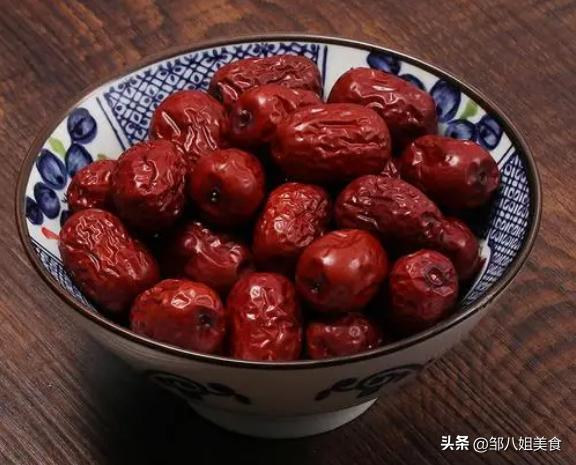 After the fall, adjust the spleen and stomach first and then stick to ...