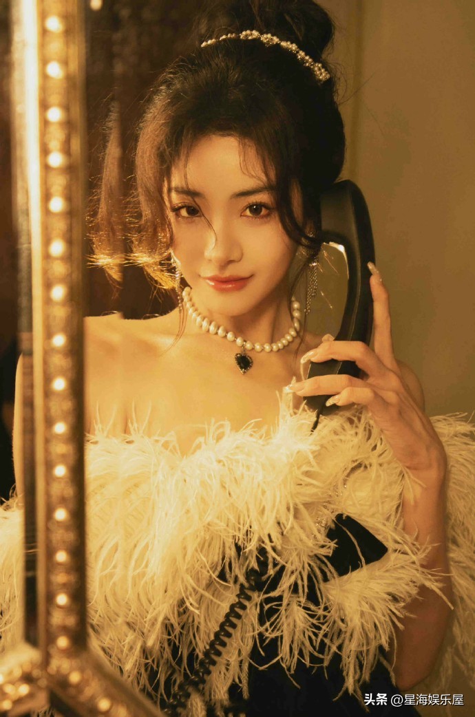 Yu Yan's red carpet styling released unexpected surprises - iNEWS