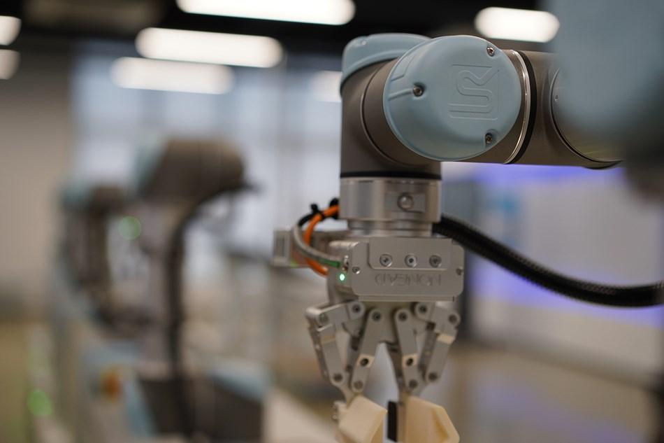 Discover the universal gripper among Universal Robots products - iMedia