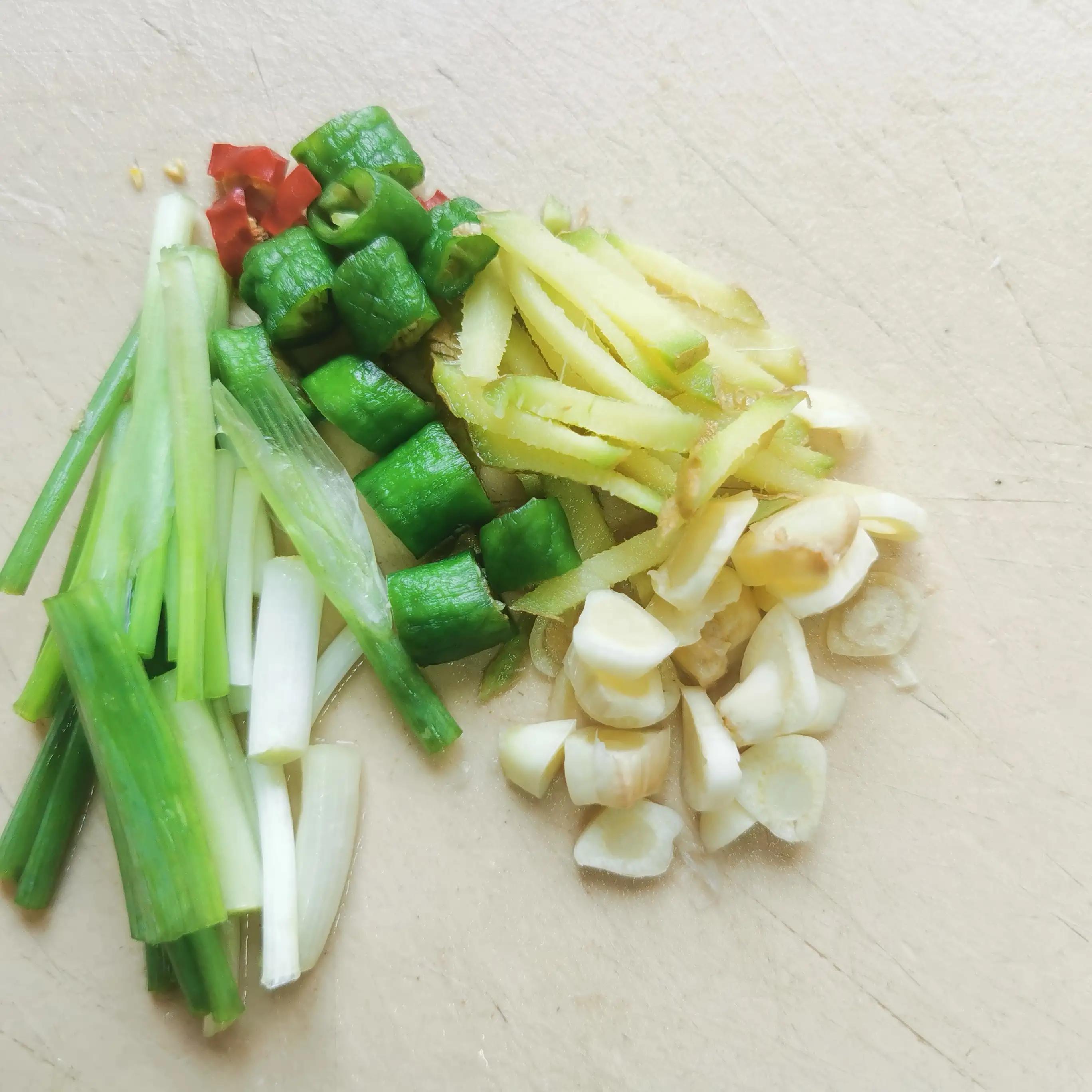 Share the home-cooked practice of braised fish roe - iNEWS