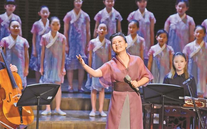 Gong Linna, other than Sister Lang, is using her voice to change this ...