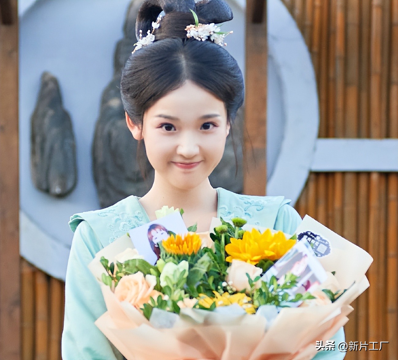 "Da Feng Da Chang Ren" tells the audience that the supporting role has ...