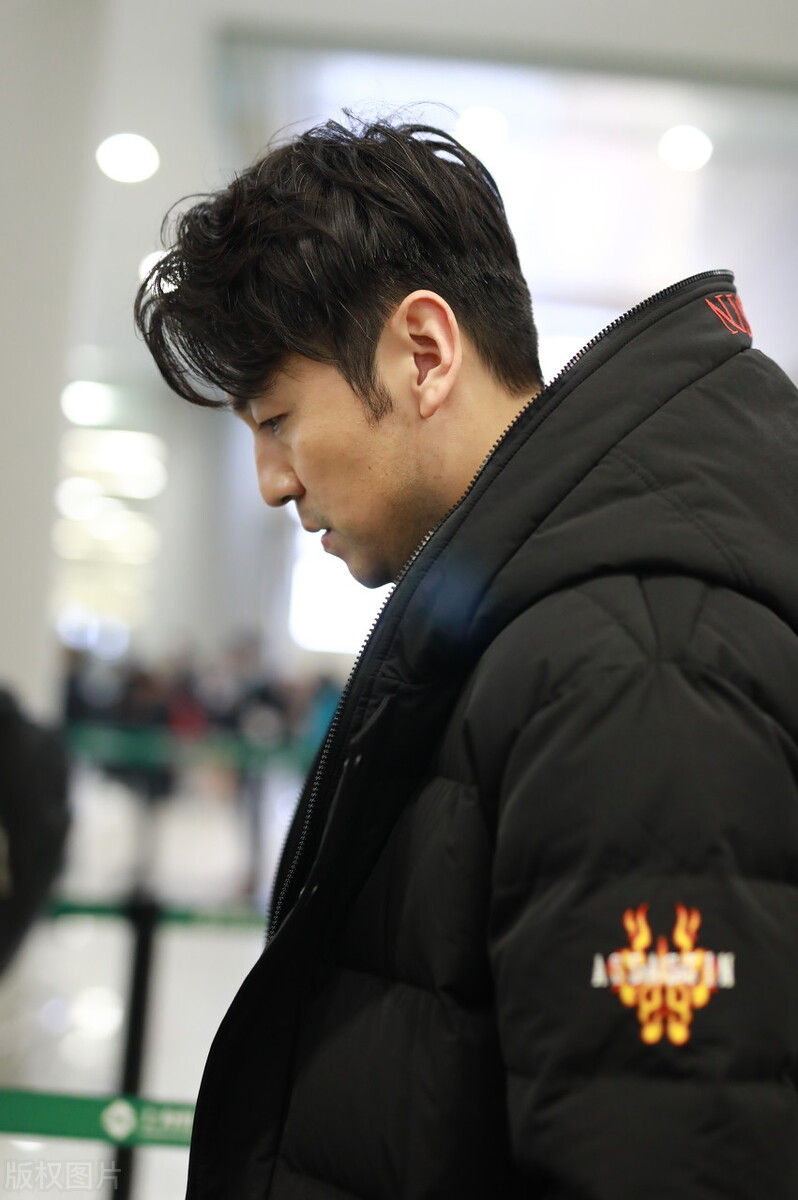 From an exclusive interview with Li Lu, director of the Phoenix Book ...