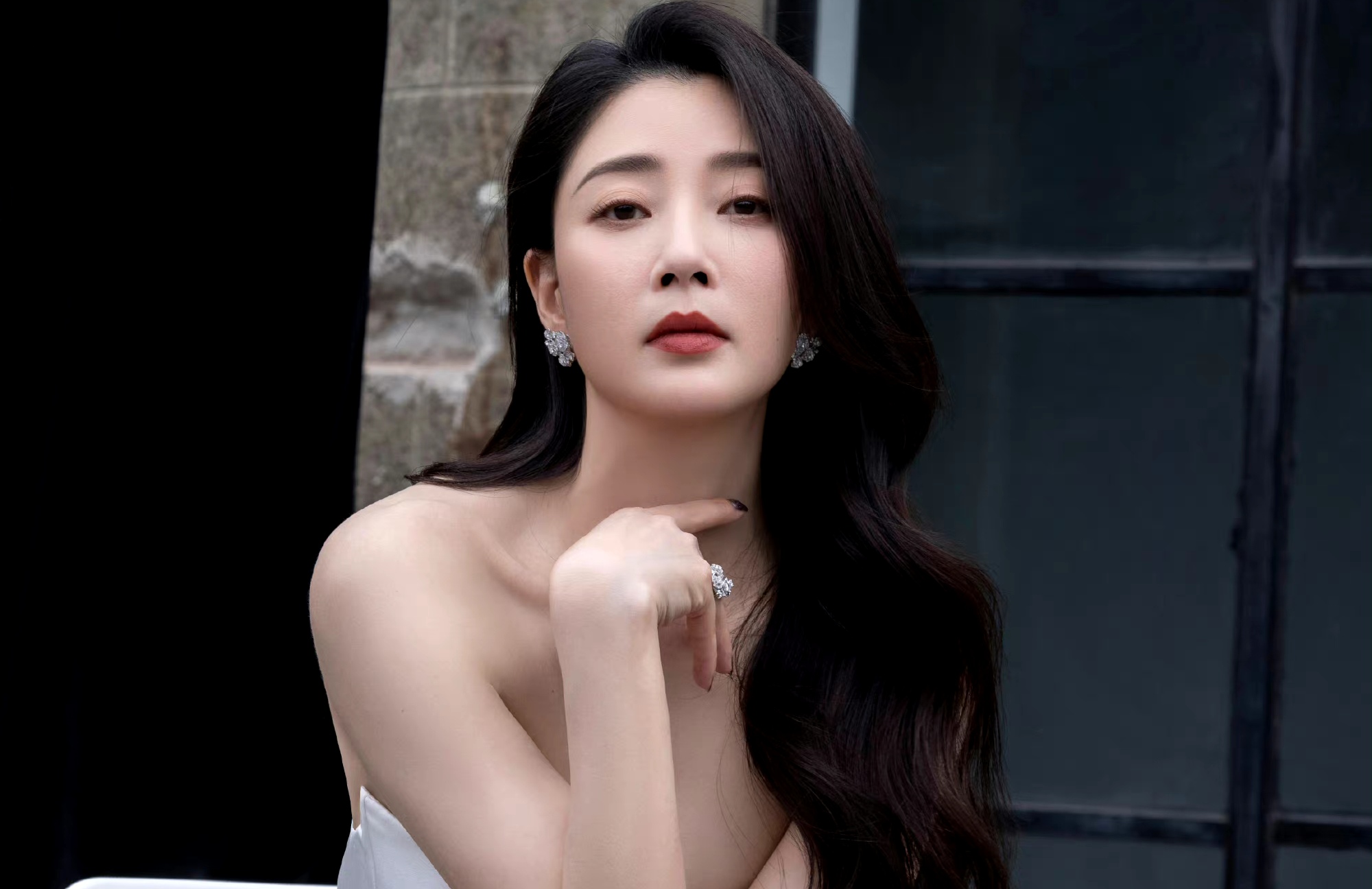 Magnolia Award: Zhang Yi who didn't come, Yin Tao who ran with him, the ...