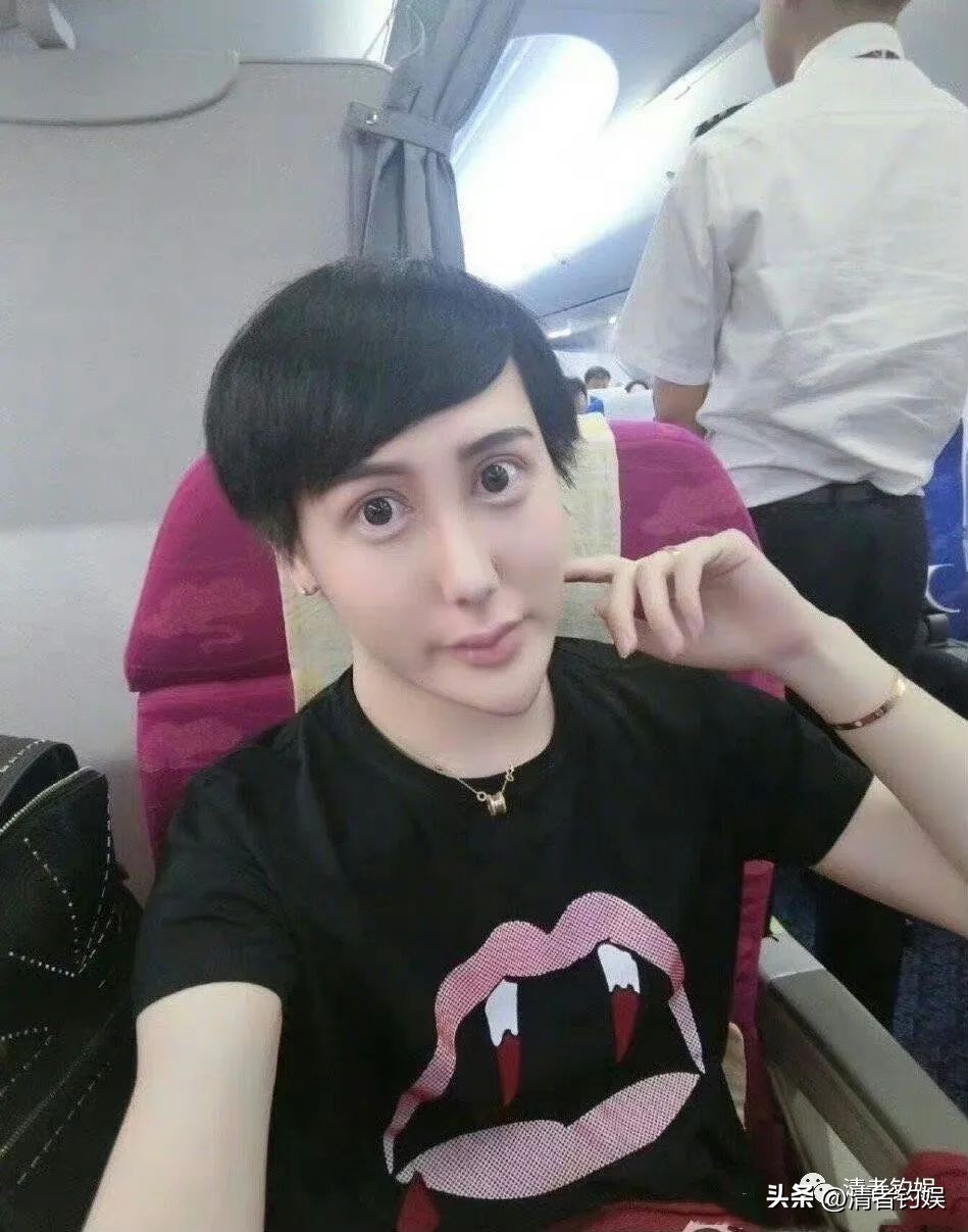 Internet celebrity Liu Zichen's real face is exposed for the first time, and Wang Yibo's face is ...