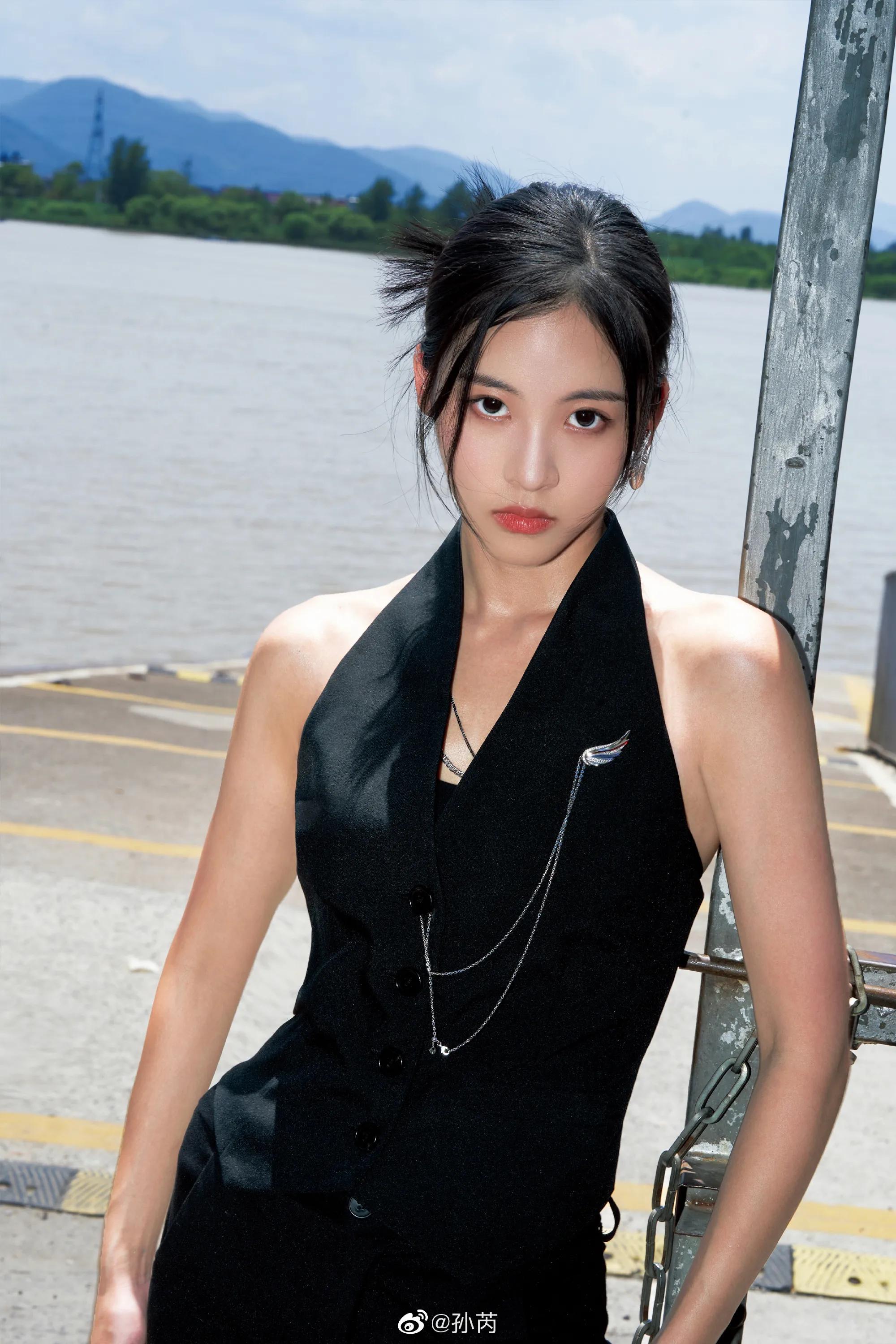 Sun Rui beautiful picture - iNEWS