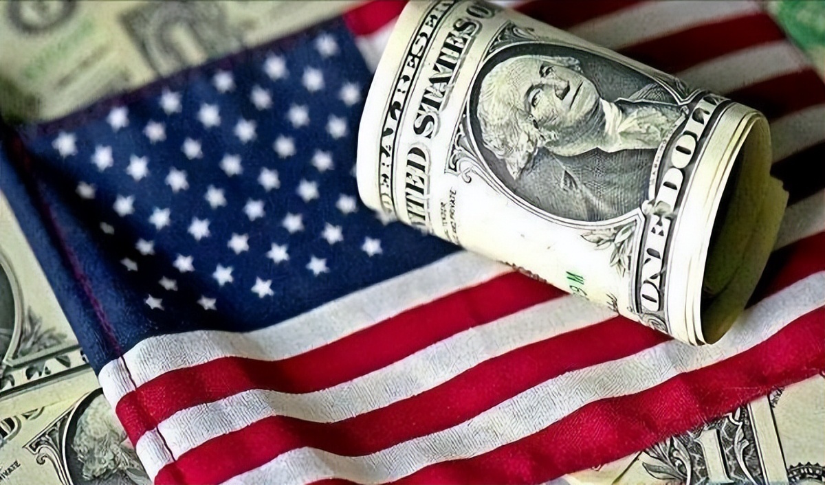 The United States may be facing the gradual "collapse" of the dollar ...