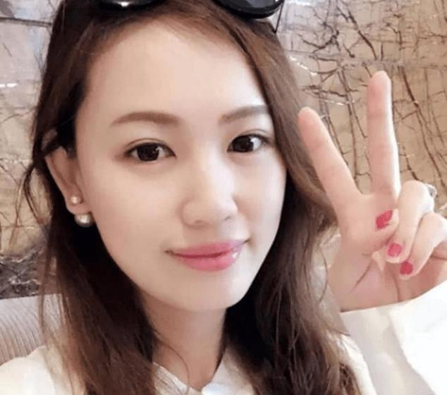 Ma Rong posted photos of a dinner for two with Song Zhe. Some netizens doubted whether Song Zhe ...