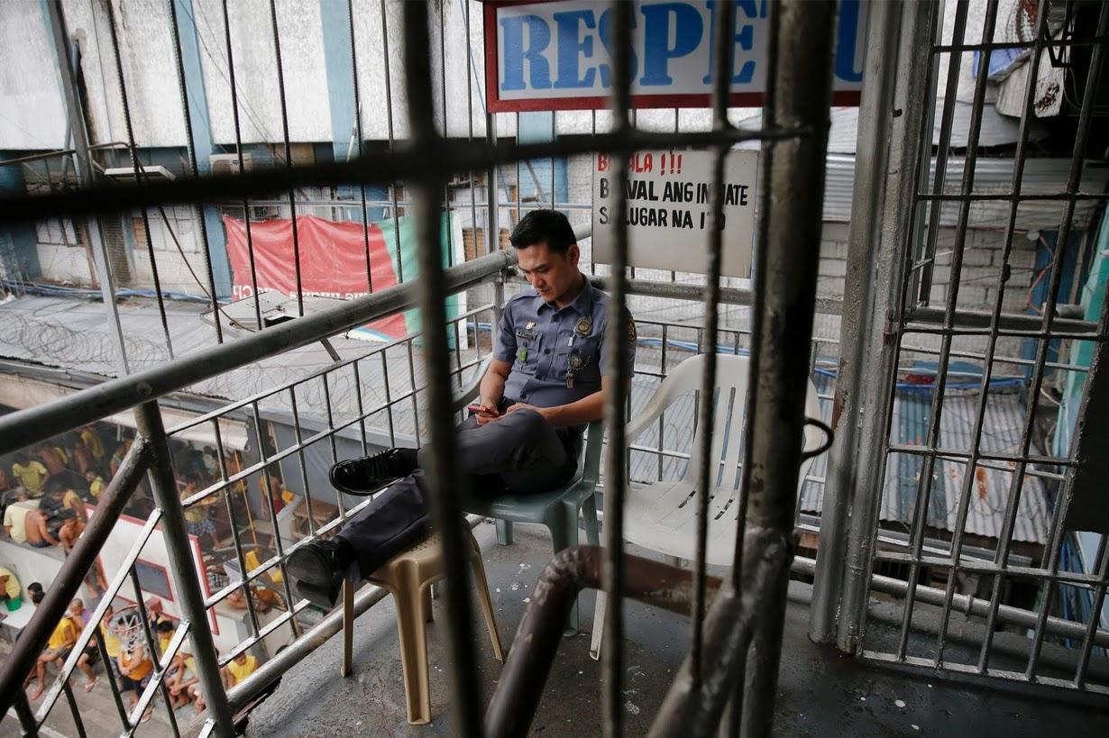 Rizal Prison in the Philippines: Men and women are held together, and ...